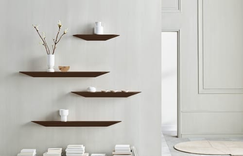 Hyller | Få plass til alt med hyller for veggen | Bolia